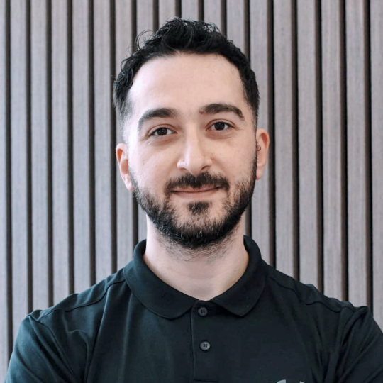 Enes Arikan, Physiotherapist, Sports & Orthopaedic Rehabilitation